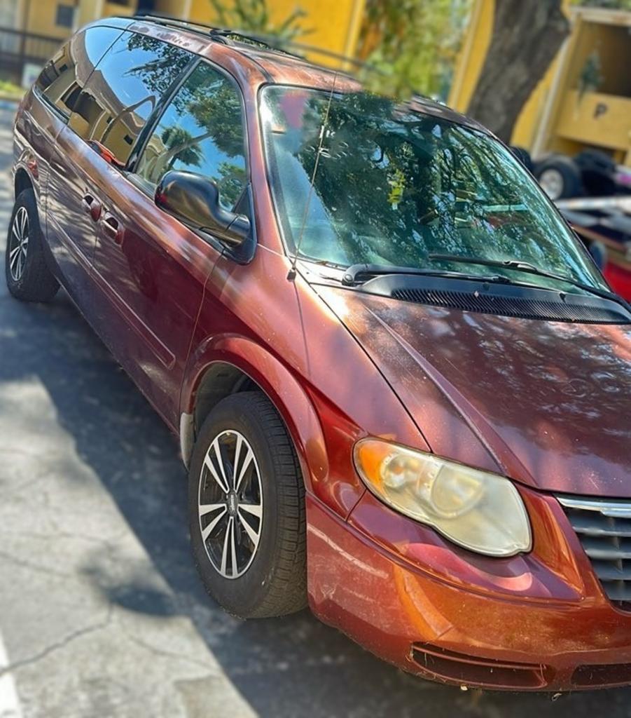 2007 Chrysler Town & Country - ASAP Wheels, Inc.